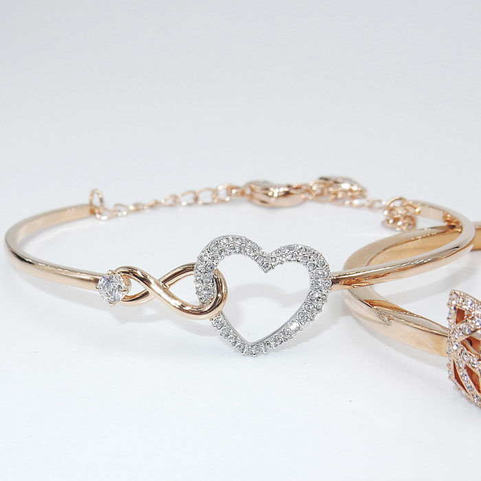 Swarovski armbånd Infinity bangle Infinity and heart, White, Mixed ...