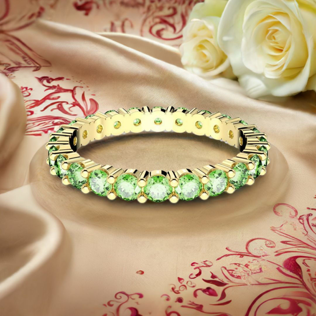 Swarovski Matrix ring Round cut, Green, Gold-tone plated | Gullsmed aas